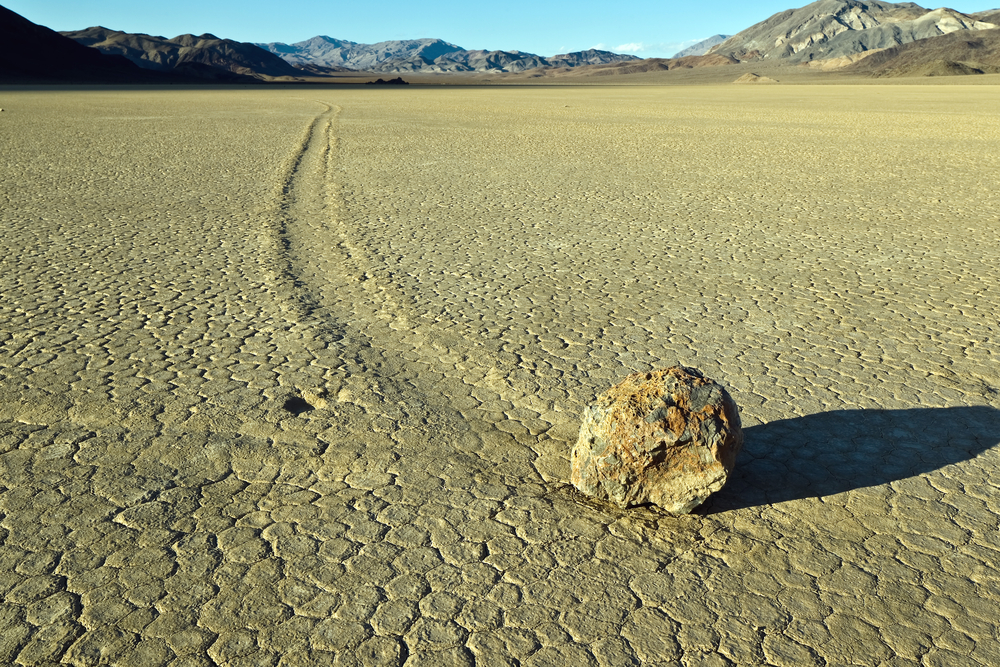Mystery of the Sailing Stones Finally Solved – Norbert Haupt